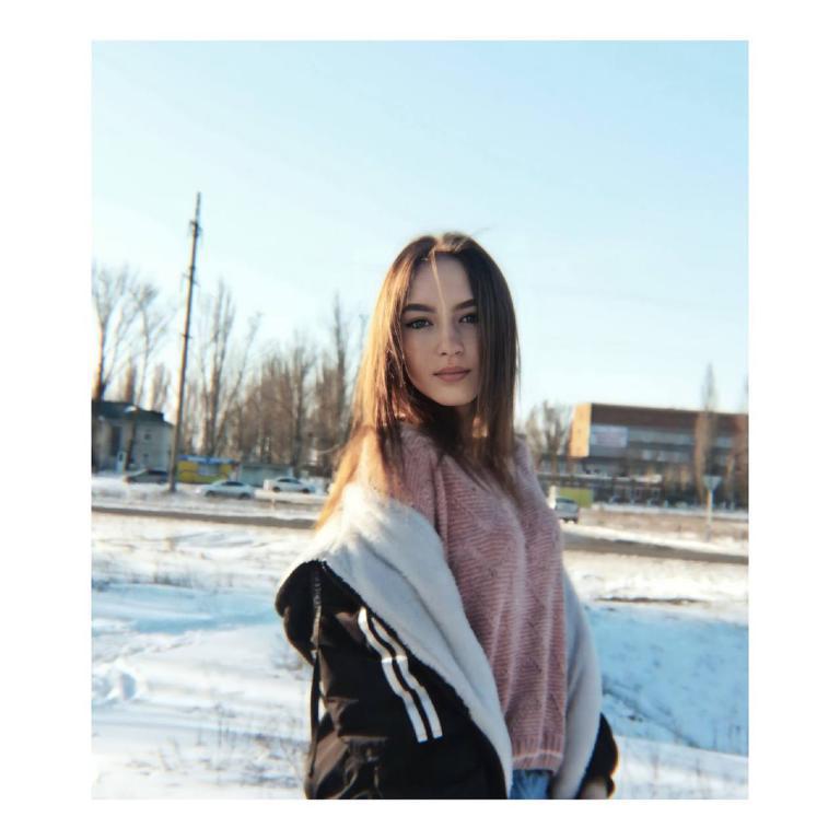 Alina01, 22 года, Москва - ищет спонсора, любовника, богатого мужчину #9231