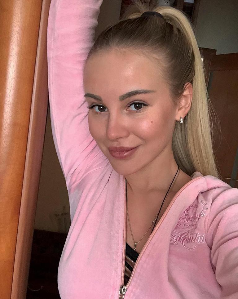 Alisa, 24 года, Москва - ищет спонсора, любовника, богатого мужчину #3195